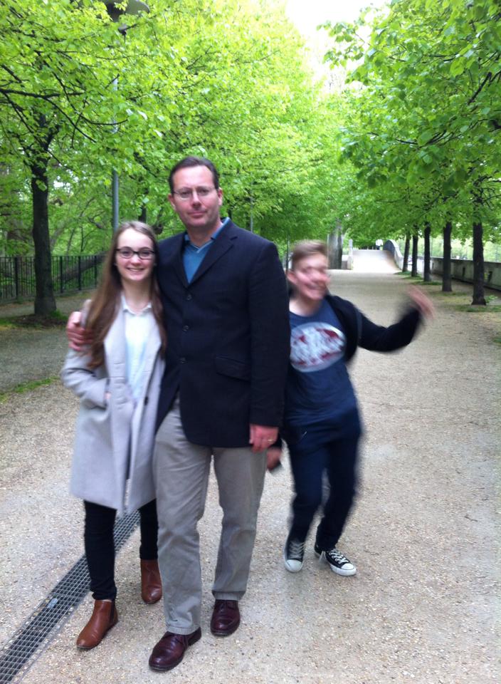 Listening to ‘Fountain’ by Ari Banias & other poems – Josephine Corcoran